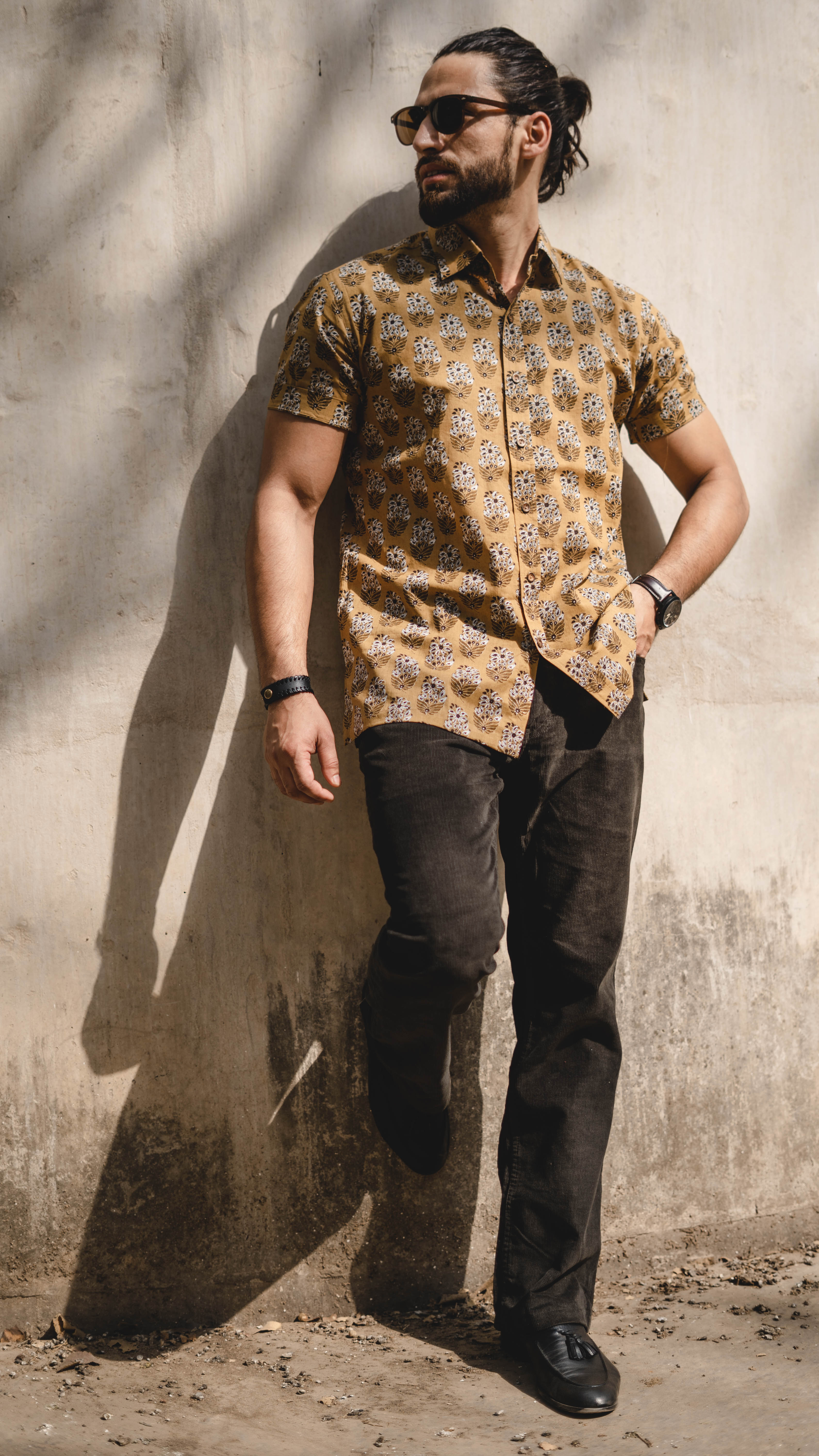 Nikhar Yellow boota – Mukhtalif India